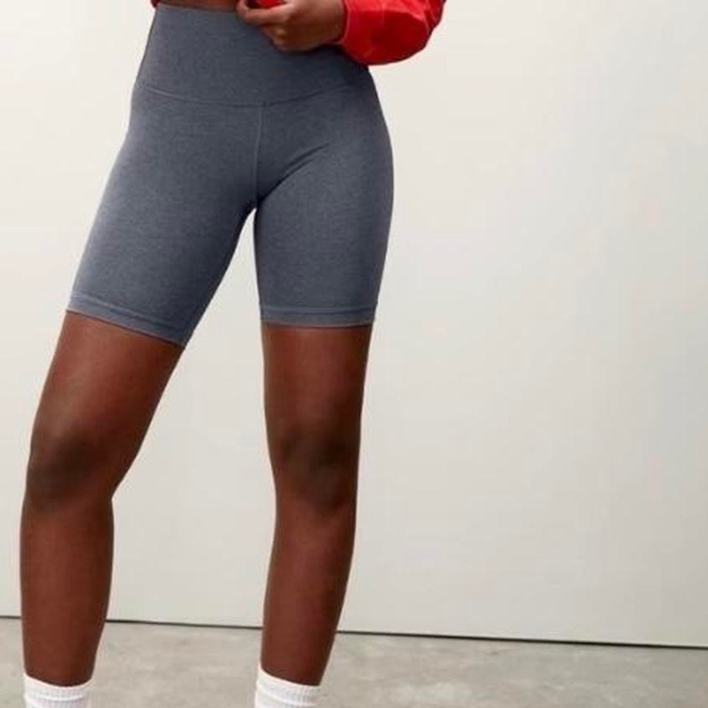 Everlane Women's Gray High-Rise Bike Shorts Size M Ac… - Gem